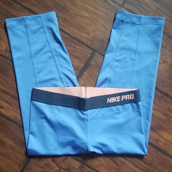 Nike | Pants & Jumpsuits | Nike Pro Capris | Poshmark